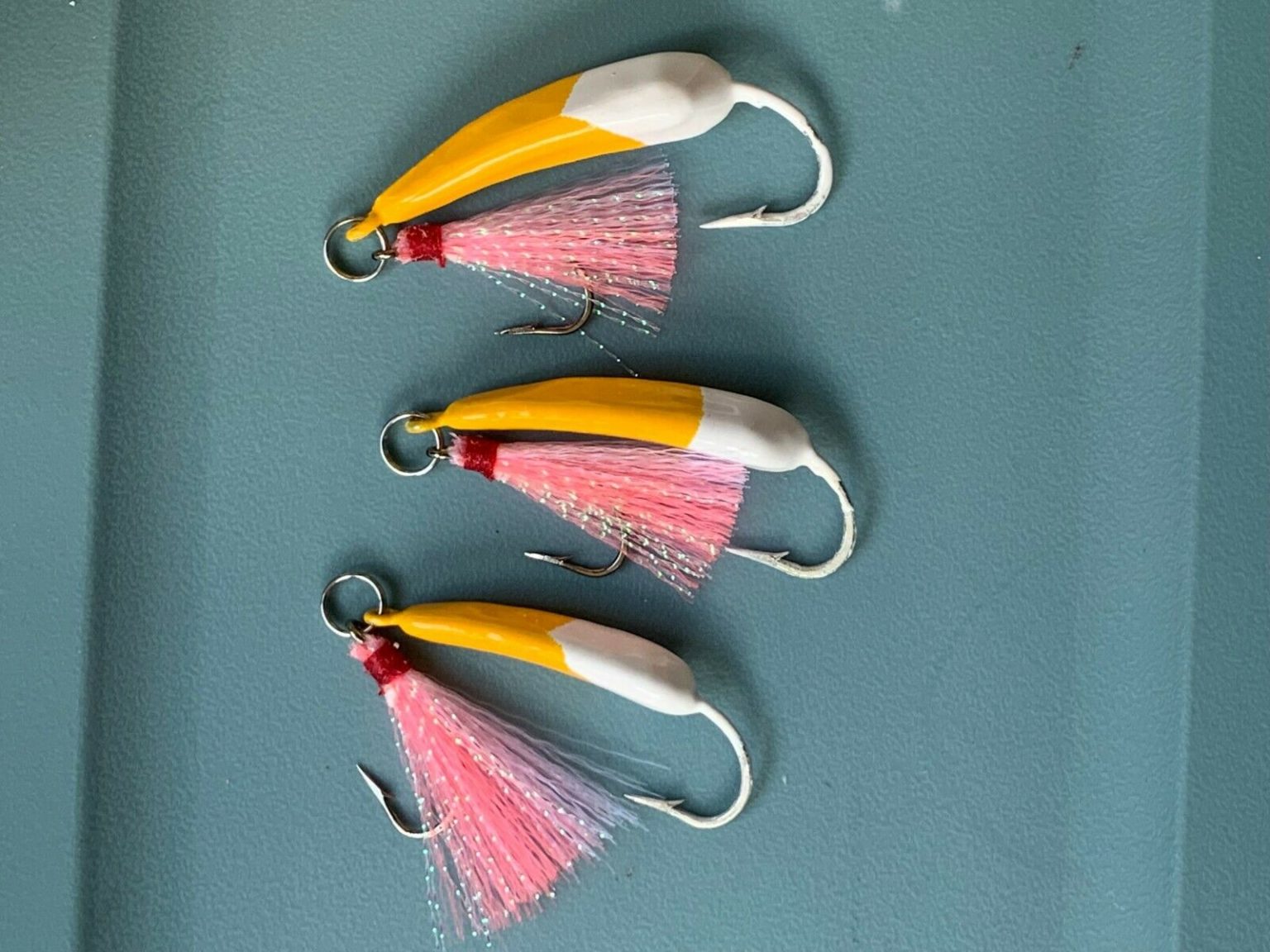 Ringed Pompano Jig Yellow/White w/ Pink Teaser
